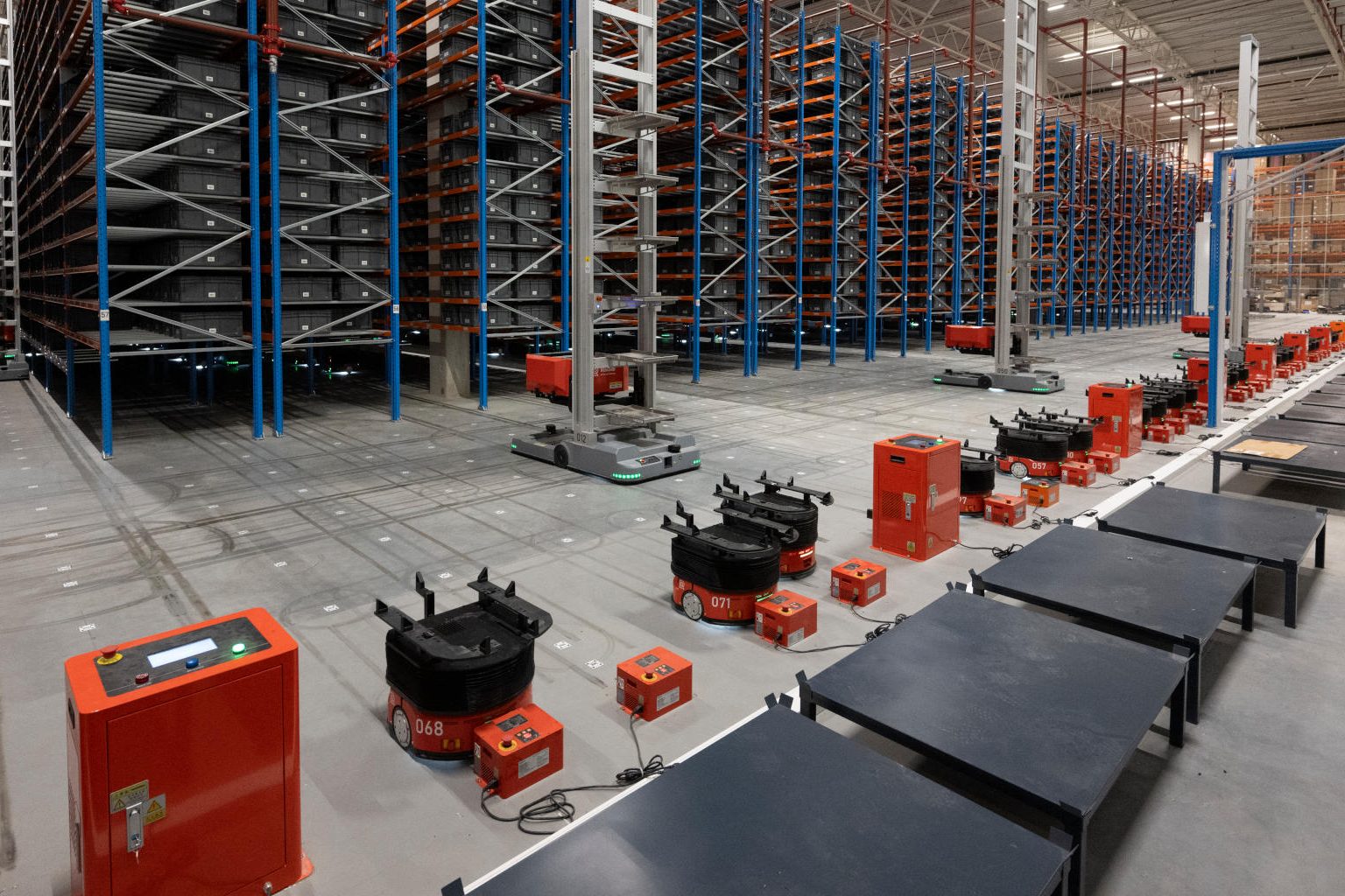 299 Robots to amplify the human potential | Radial